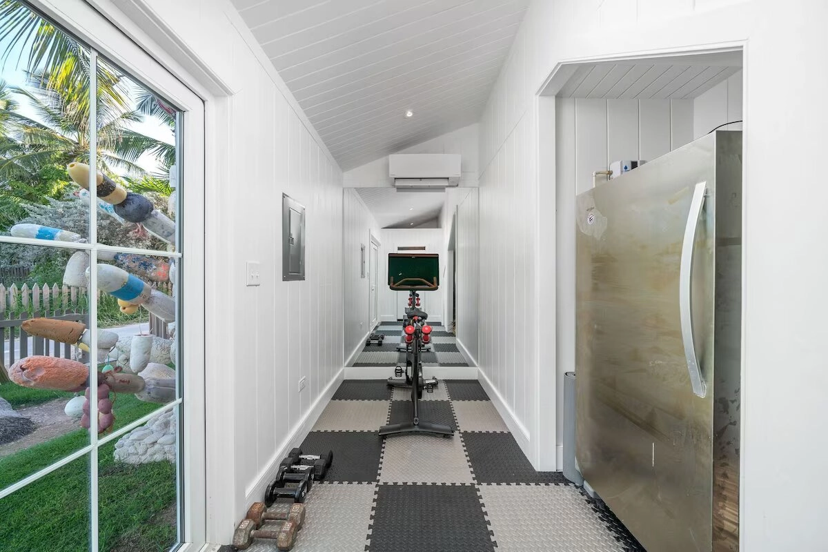 King's Surf Shack: Eco-Friendly Surf Retreat in Harbour Island