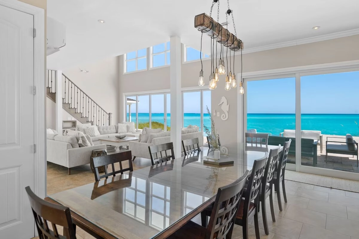 Shades of Blue: Luxurious Beachfront Villa in Little Exuma