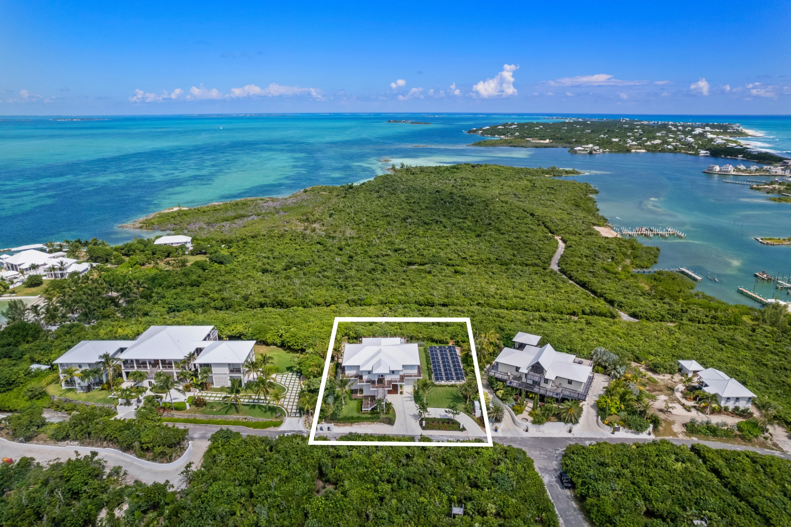 Incommunicado: Luxurious Hope Town Villa with Ocean Views