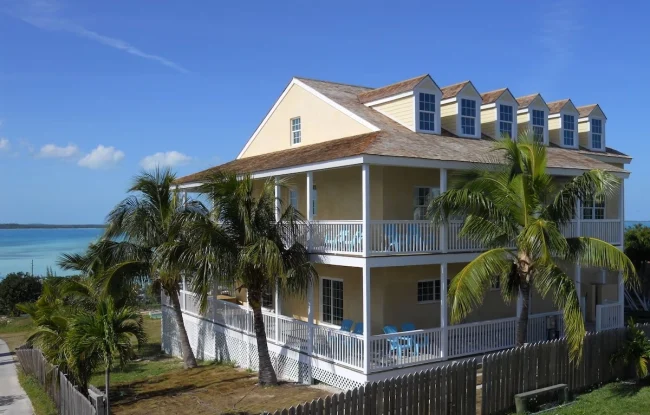 TOP Bahamas House Rentals: Beachfront Villas & Homes