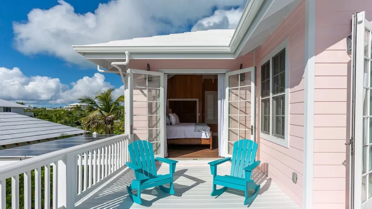 Breezy Palms: Secluded Luxury Villa in Elbow Cay, Abaco