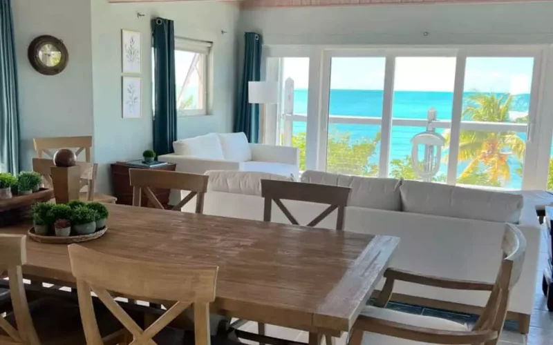 Grotto Bay: Beachfront Villa in Long Island, Bahamas