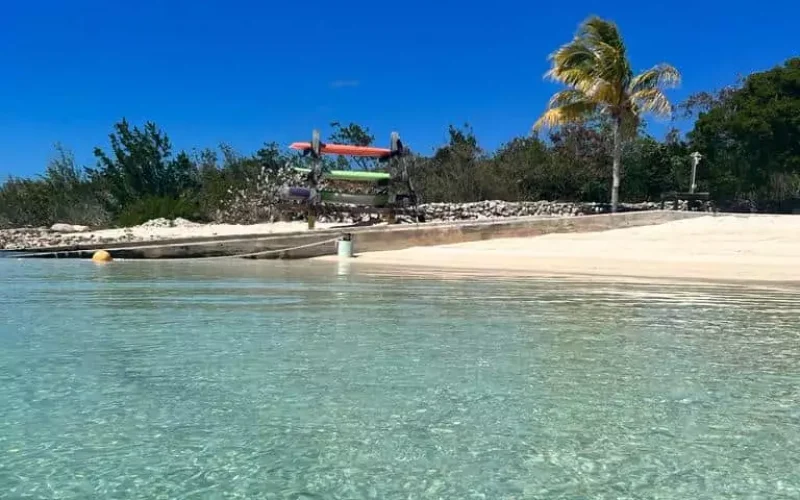 Grotto Bay for 6: Tropical Oasis in Salt Pond, Long Island