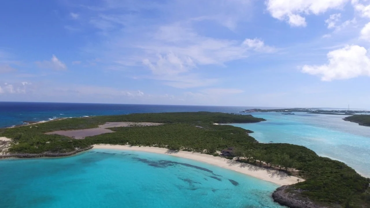 Little Majors Spot: Private Island Retreat in Exuma Cays