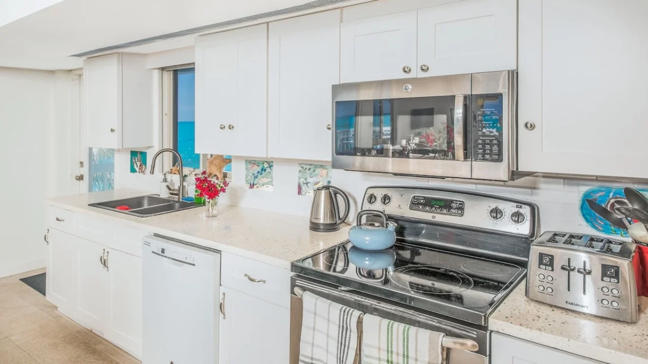 One Tar Bay | The Good Life Bahamas Vacation Rentals